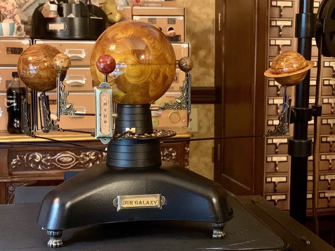 Motorized-Solar-System-Upcycled-Artist-Creation-Planetarium-Orrery ...